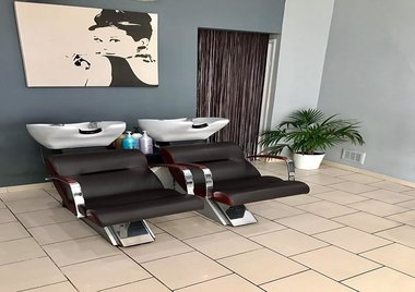 Hair Salon / Hairdresser in High Barnet - Serenity Hair Barnet